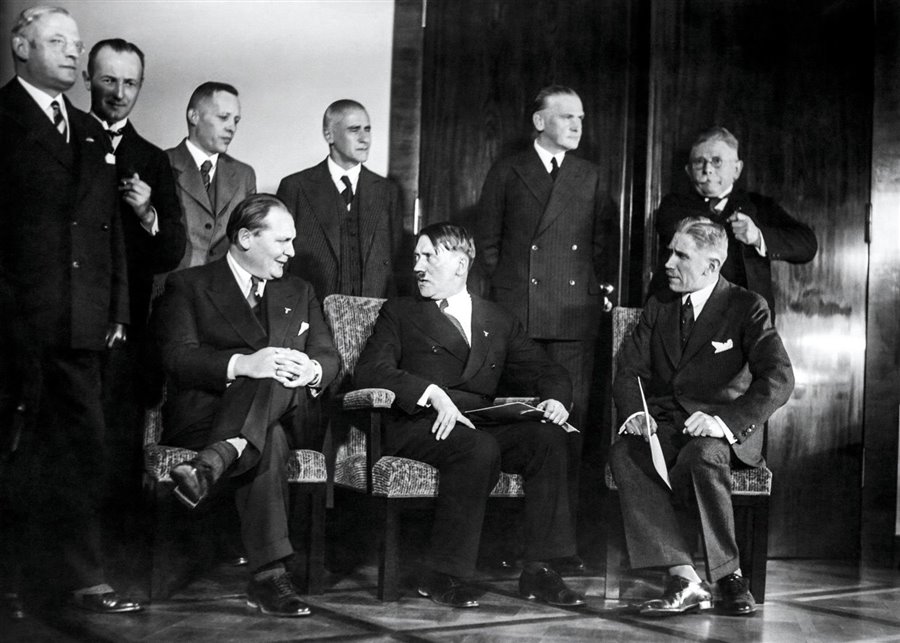 30 gennaio 1933: Hitler conquista il potere