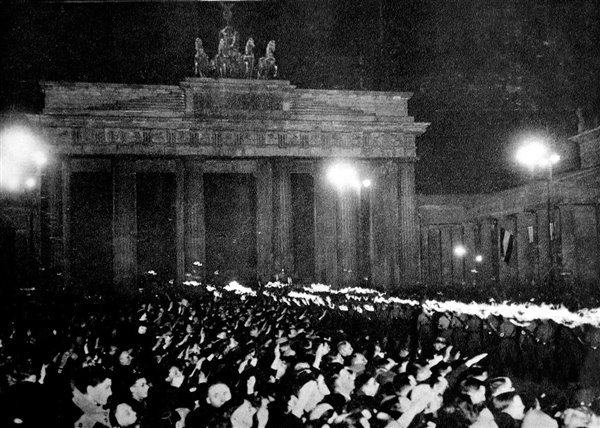 30 gennaio 1933: Hitler conquista il potere