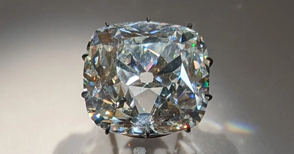 Il diamante da 140 carati che i ladri hanno ignorato durante il furto ...